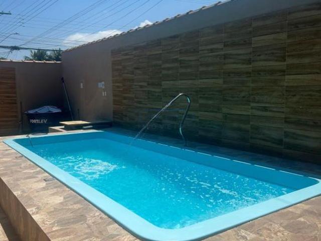 Casa com 03 dormitórios e área gourmet com piscina, à venda em Bertioga SP