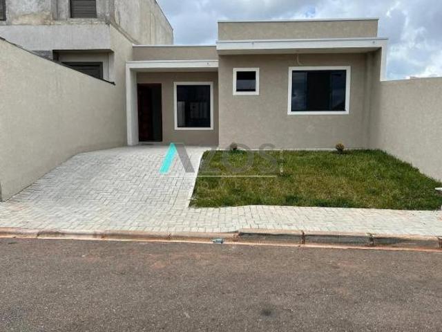 CASA COM 03 DORMITÓRIOS E PISCINA LOCALIZADA NO BAIRRO RINCÃO EM COLOMBO