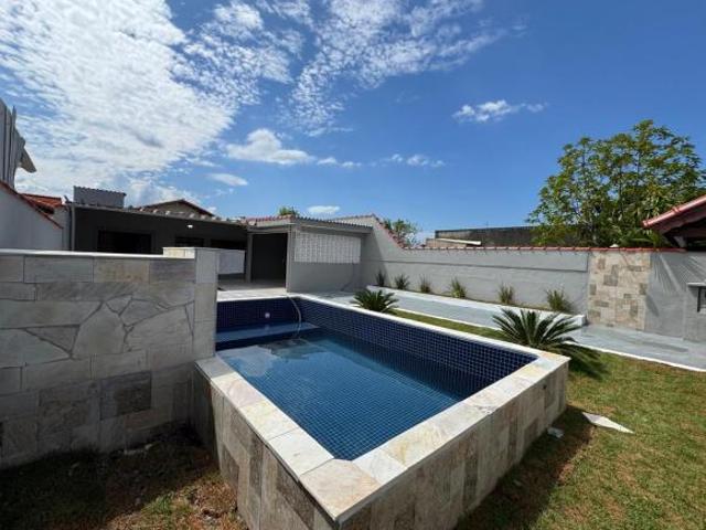 Casa com 03 dormitórios e piscina para Venda, Itanhaém / SP