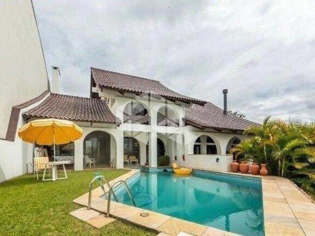 Casa com 03 dormitórios e 03 suites Vila Assunção