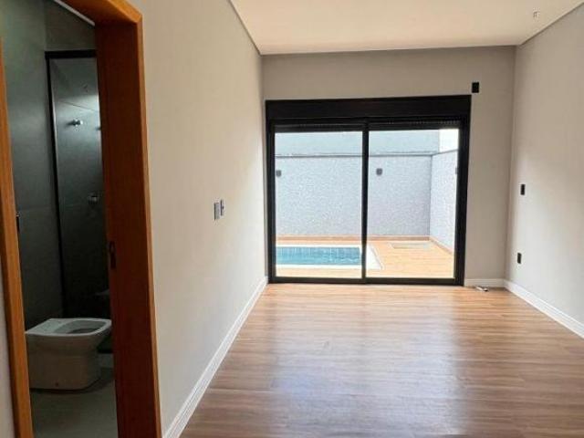 Casa com 03 dormitorios em condominio villa do bosque com 178 m2 de área construída