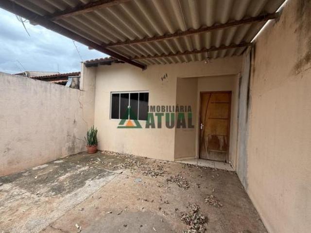 Casa com 03 dormitórios na região norte de Londrina