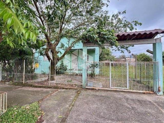 CASA COM 03 DORMITÓRIOS NO BAIRRO SÃO JOÃO
