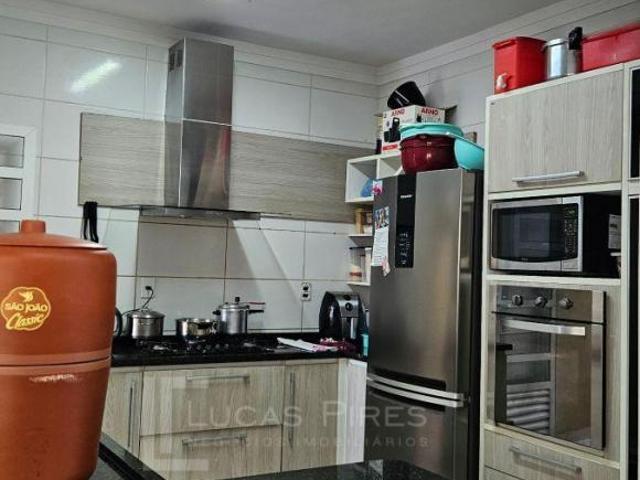 Casa com 03 dormitórios no Condomínio Horto Florestal Fase 2 em Sorocaba