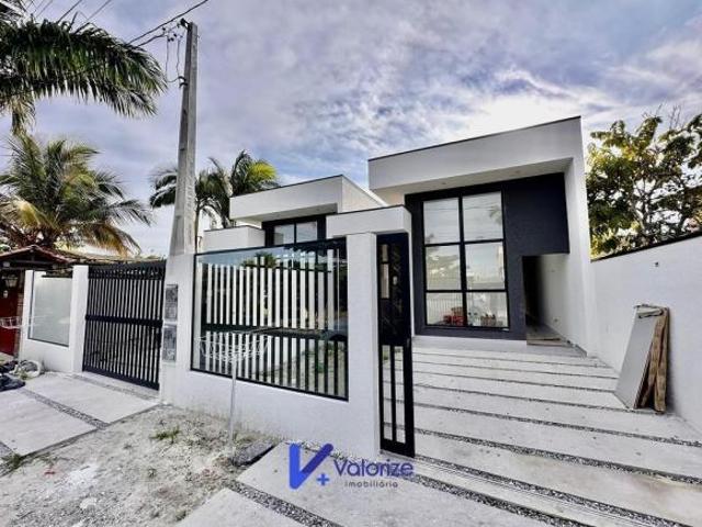 Casa com 03 dormitórios no Marissol