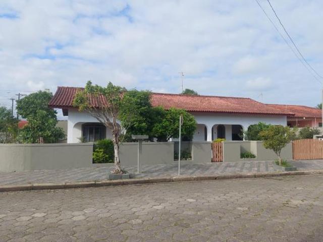 Casa com 03 dormitórios para Venda, Peruíbe / SP