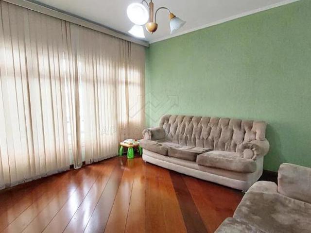 Casa com 03 dormitórios, Quintal e Edícula, no Jardim Alvorada Santo André/SP