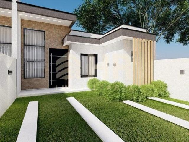 Casa com 03 dormitórios sendo 01 suíte e 01 vaga d
