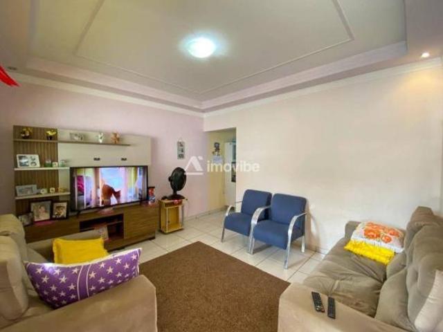 Casa com 03 dormitórios sendo 01 suite em 137m² de construção no Jardim da Balsa em Americana/SP