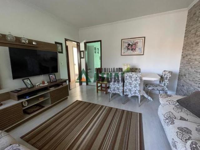 Casa com 03 dormitórios sendo 01 suíte na região leste de Londrina