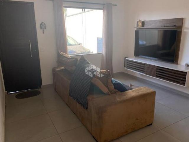 Casa com 03 dormitótios à vender por R$ 620.000,00 Atibaia/SP