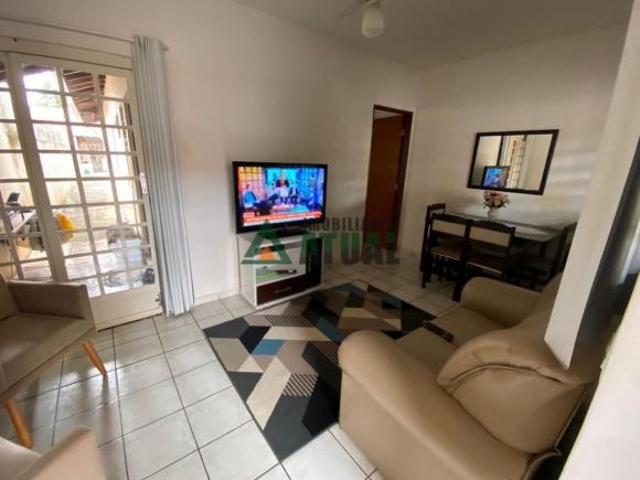 Casa com 03 quartos na região leste de Londrina