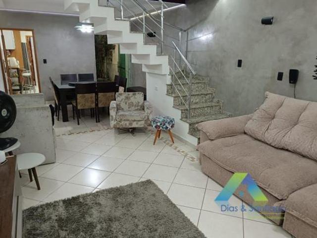 Casa com 03 quartos na Vila Ema 190m²