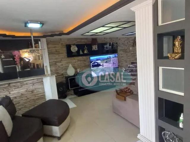 Casa com 03 Quartos à Venda, 250 m² em Itaipu Niterói/RJ