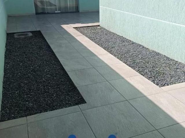 Casa com 03 quartos á venda em Guaratuba