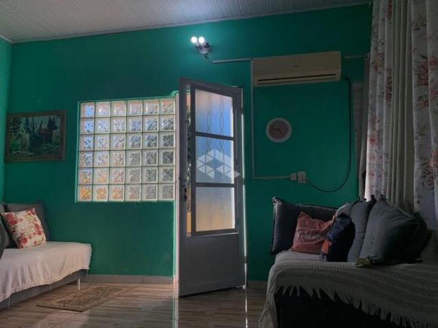 Casa com 03 quartos a venda no bairro Camobi, próximo a UFSM em Santa Maria