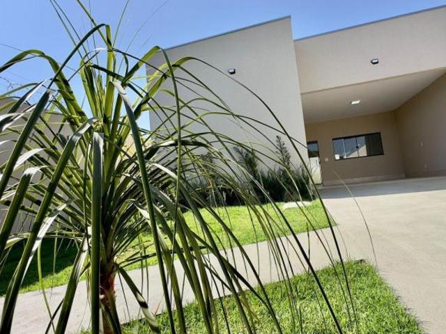 Casa com 03 quartos a venda setor reserva ville em Caldas Novas GO