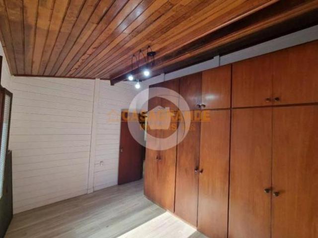 Casa com 03 quartos com 360 metros quadrados no Condomínio Morada da Serra