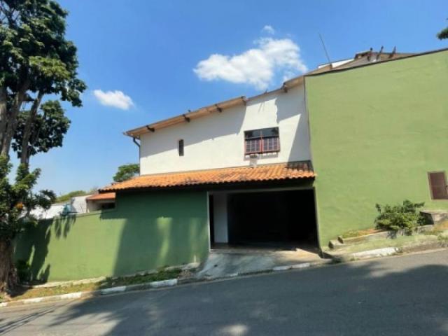 Casa com 03 Quartos Condomínio Jardim da Glória Cotia/SP