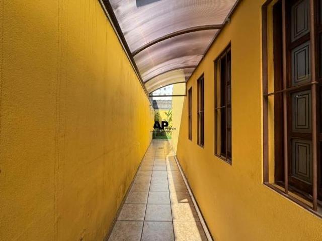 Casa com 03 quartos e 02 vagas à venda Parque Arariba