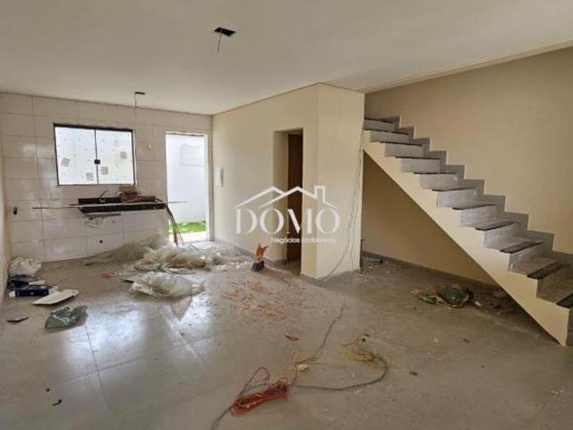 casa com 03 quartos e suíte de locação