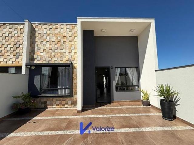Casa com 03 quartos em Matinhos PR