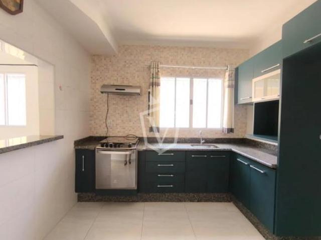 Casa com 03 quartos para venda Engordadouro Jundiaí/SP