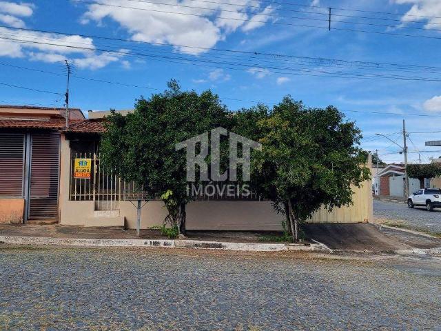 Casa com 03 quartos São José Lagoa da Prata MG | Cód.: 5384