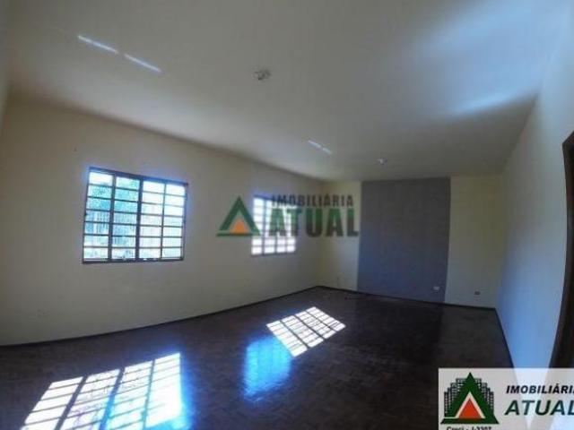 Casa com 03 quartos sendo 01 suíte na região sul de Londrina