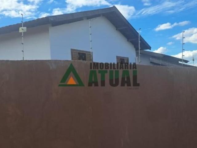 Casa com 03 quartos sendo 01 suíte na região sul de Londrina