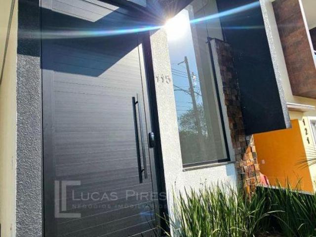 Casa com 03 quartos sendo 01 suíte no Condomínio Villaggio Ipanema 1