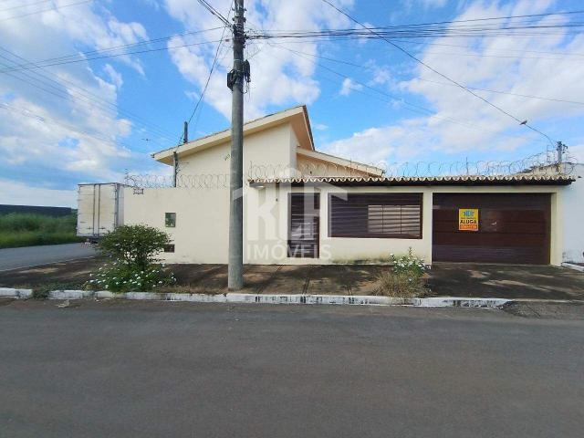 Casa com 03 quartos sendo 01 suíte Cidade Jardim Lagoa da Prata MG | Cód.: 5283