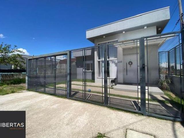 Casa com 03 quartos 01 suíte e 01 vaga no Bairro Hípica em Porto Alegre