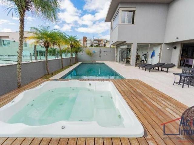 Casa com 03 suítes à venda, 560 m² São Paulo II Cotia/SP