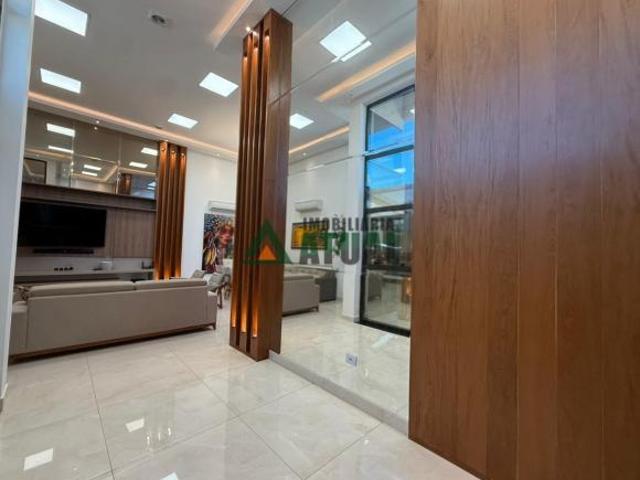 Casa com 03 suítes na região oeste de Londrina