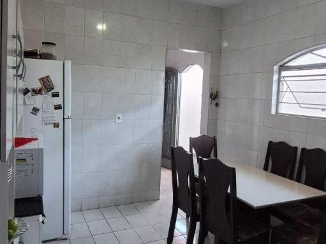 CASA COM 02 DORM A VENDA VILA FIORI