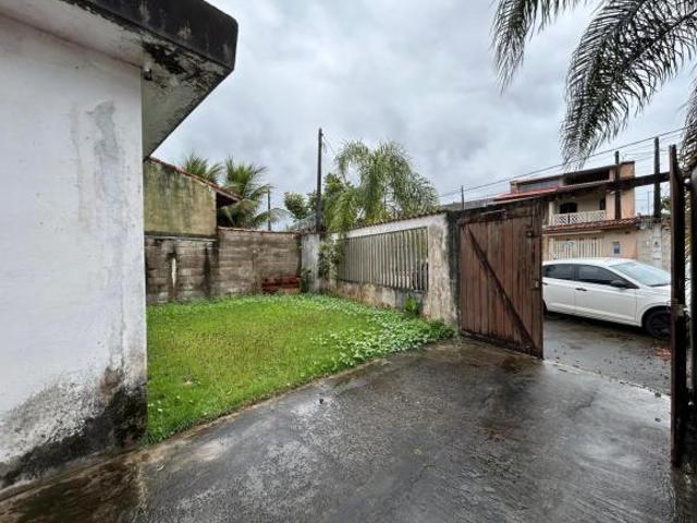 Casa com 02 dormitorios a venda no bairro Balneario Gaivotas em Itanhaém