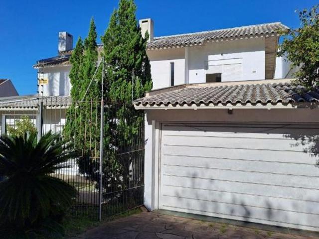 Casa com 02 dormitórios à venda, 370 m² por R$ 1.700.000,00 Três Figueiras Porto Alegre/RS
