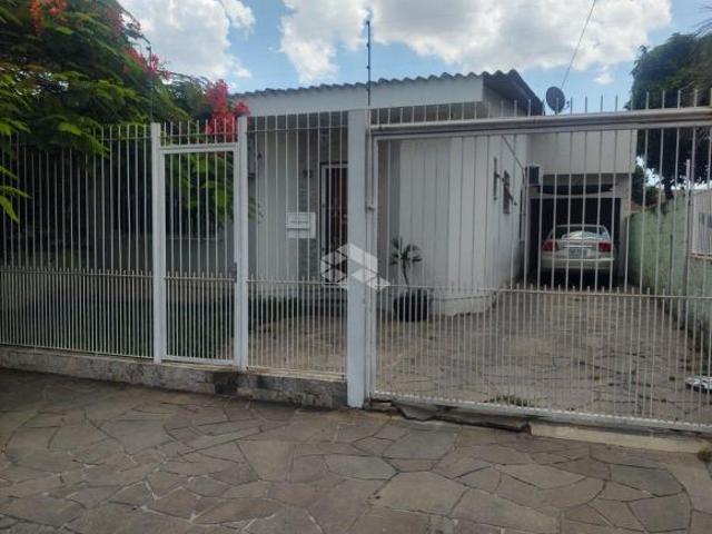 Casa com 02 dormitórios com 02 banheiros 120m² de privativo Passo das Pedras