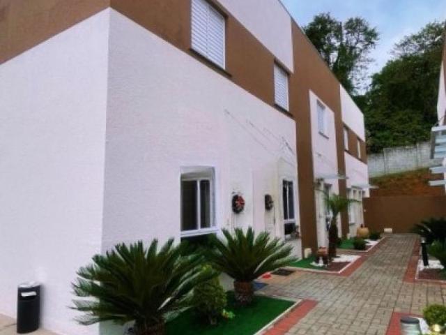 Casa com 02 Dormitórios Condomínio Cellebra Cotia/SP
