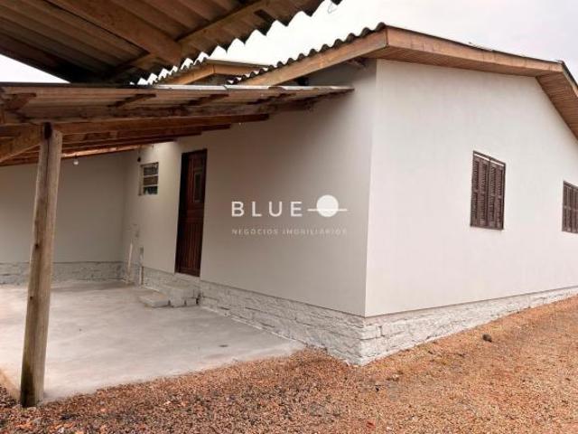 Casa com 02 dormitórios em Torres RS