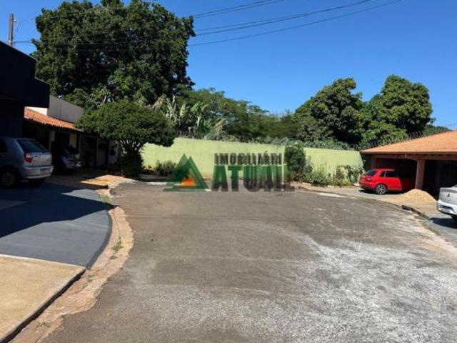 Casa com 02 dormitórios na região norte de Londrina