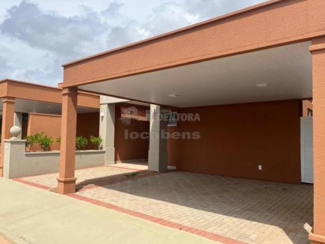 Casa com 02 dormitórios no Condomínio Raízes Imperial