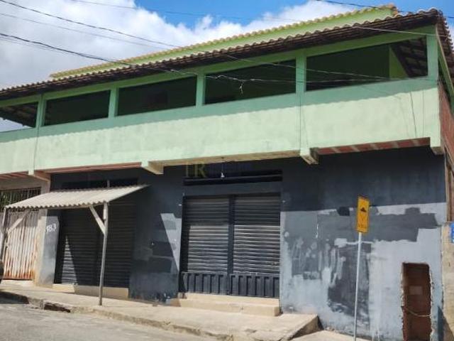 CASA COM 02 LOJAS