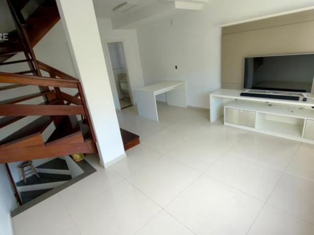 Casa com 02 quartos e 02 vagas no Bairro Jardim Itu em Porto Alegre