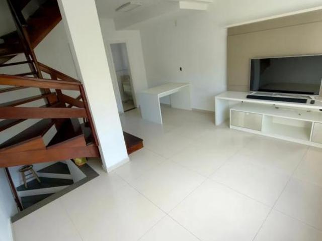 Casa com 02 quartos e 02 vagas no Bairro Jardim Itu em Porto Alegre