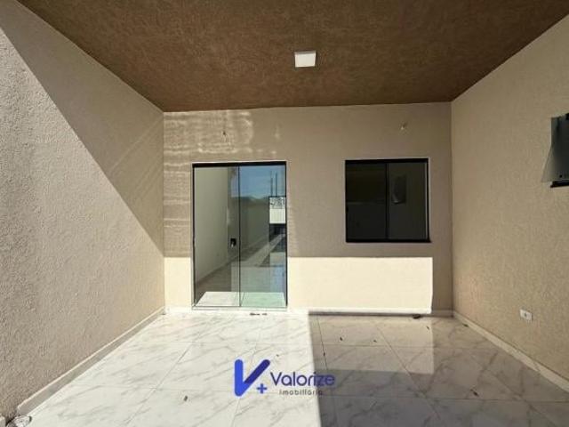 Casa com 02 quartos em Matinhos