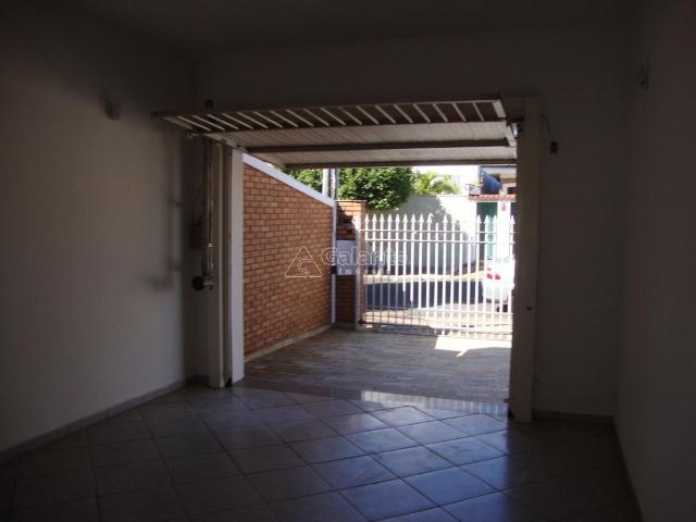 Casa com 02 quartos para locação no bairro Jardim Chapadão