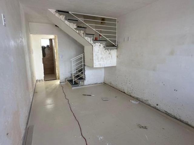 Casa com 02 Quartos sendo 01 Suíte no bairro Duque de Caxias em Betim