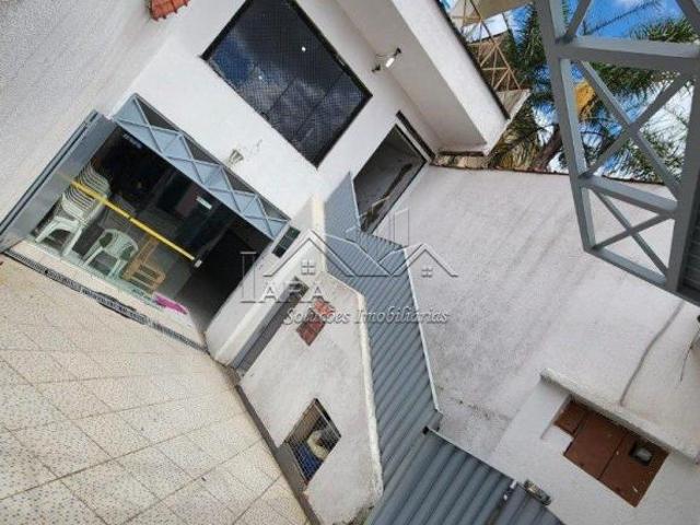 CASA COM 07 QUARTOS E 08 VAGAS A VENDA NO CANGAIBA